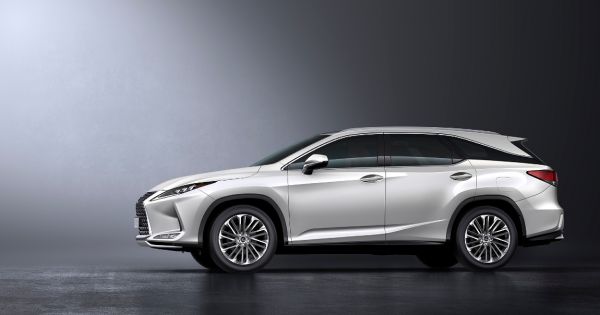 The Revamped Lexus RX350L Impresses With Its Dynamism And Elegance